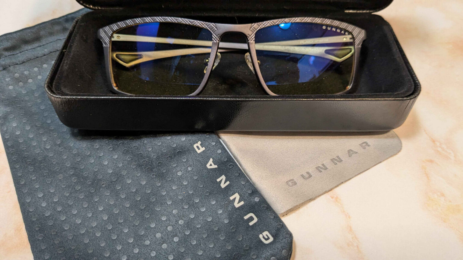 Review: GUNNAR Plaid glasses - a professional and comfy style for ...